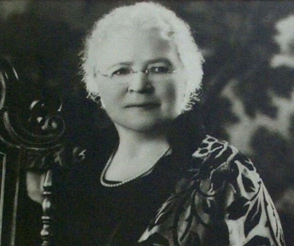 Silverchain - Sister Howie's pioneering spirit in the outback